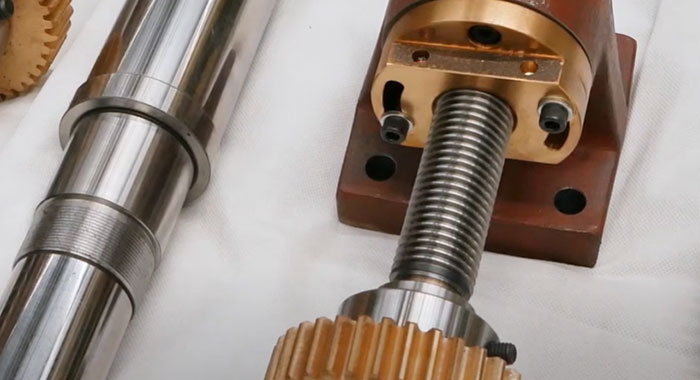 CNC Internal Thread Grinding Machine from China manufacturer - GEEPRO ...